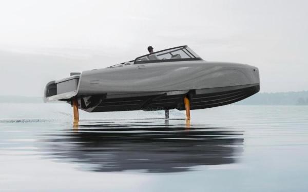 Candela Motorboote: Mehr Reichweite – null Emission